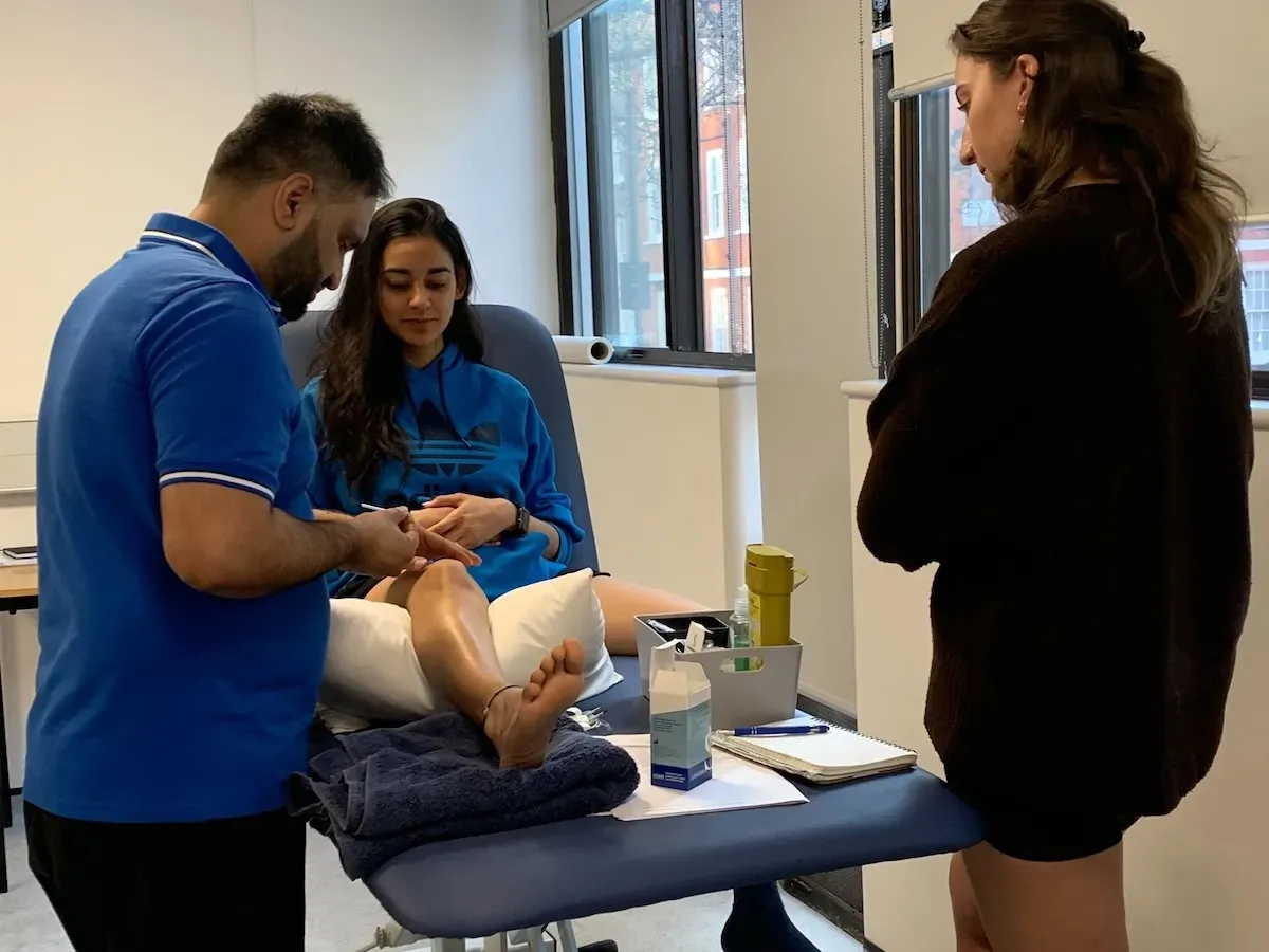 Physiotherapists – Book Acupuncture & Dry Needling Training